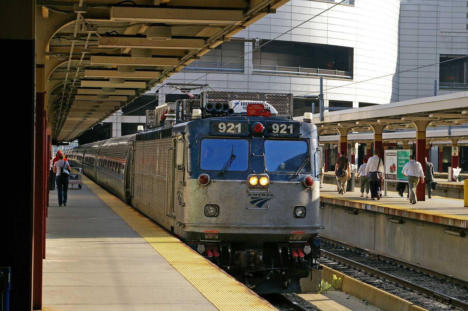 My Railfan Travel Blog: April 2011