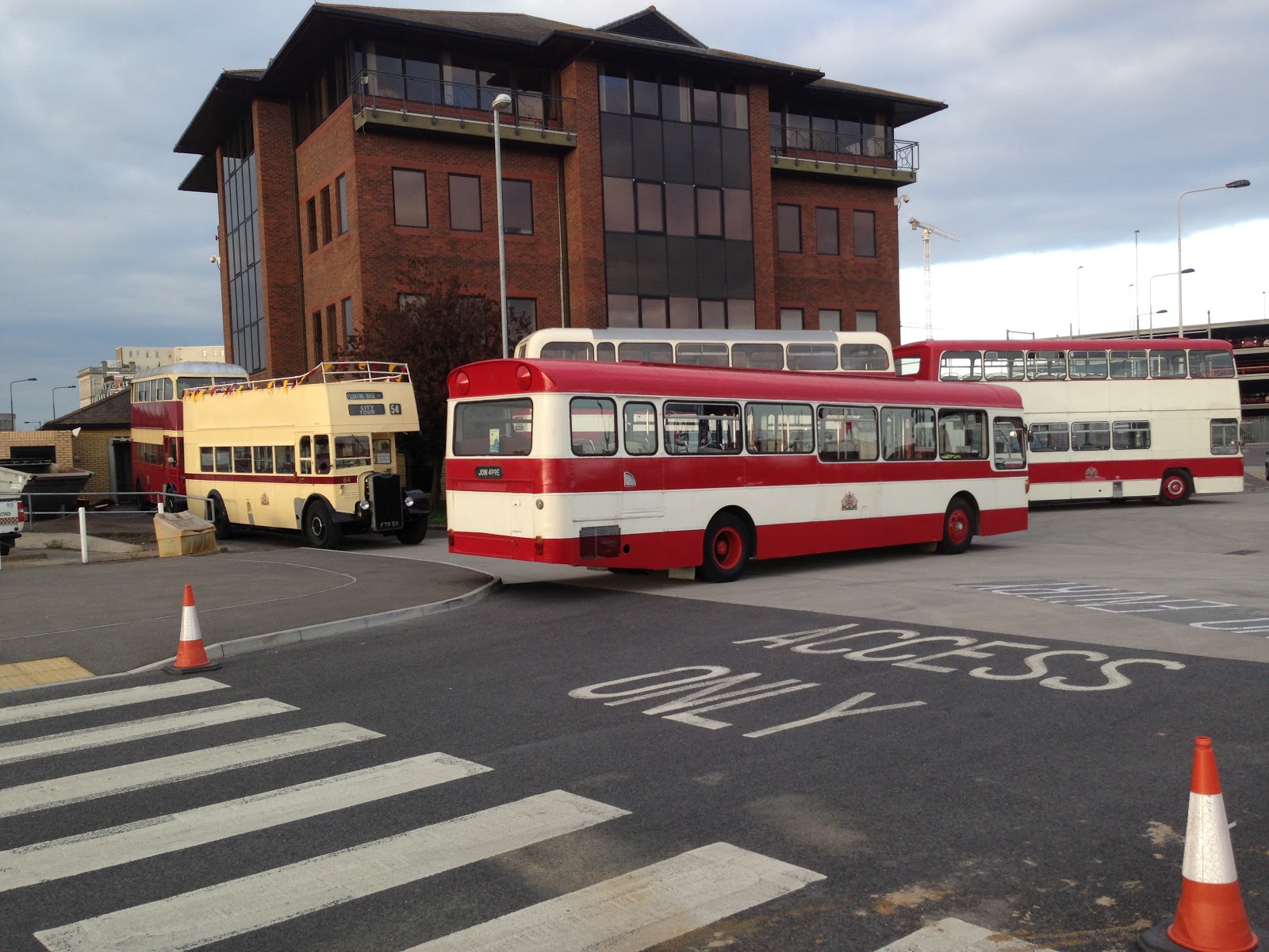 Behind the scenes at S&DTHT : The Maritime Festival Bus Services