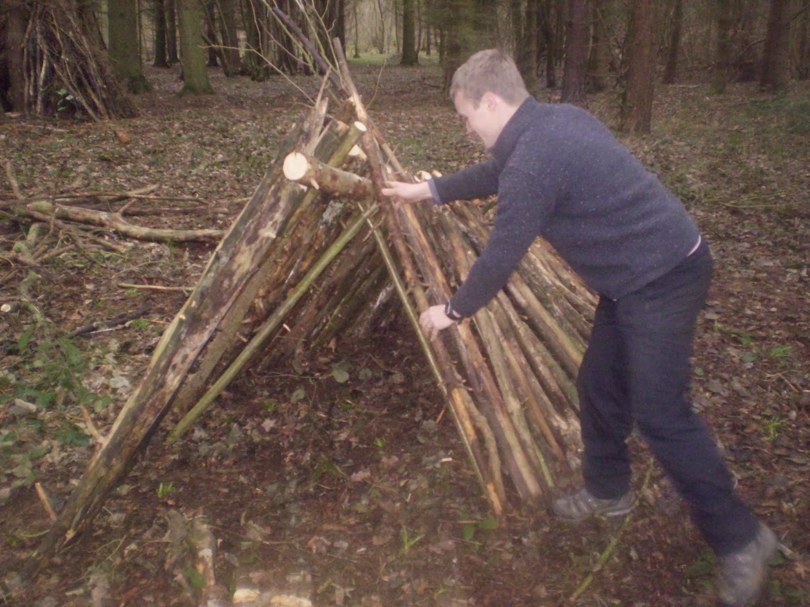 Bushcraft Education : Shelter Building