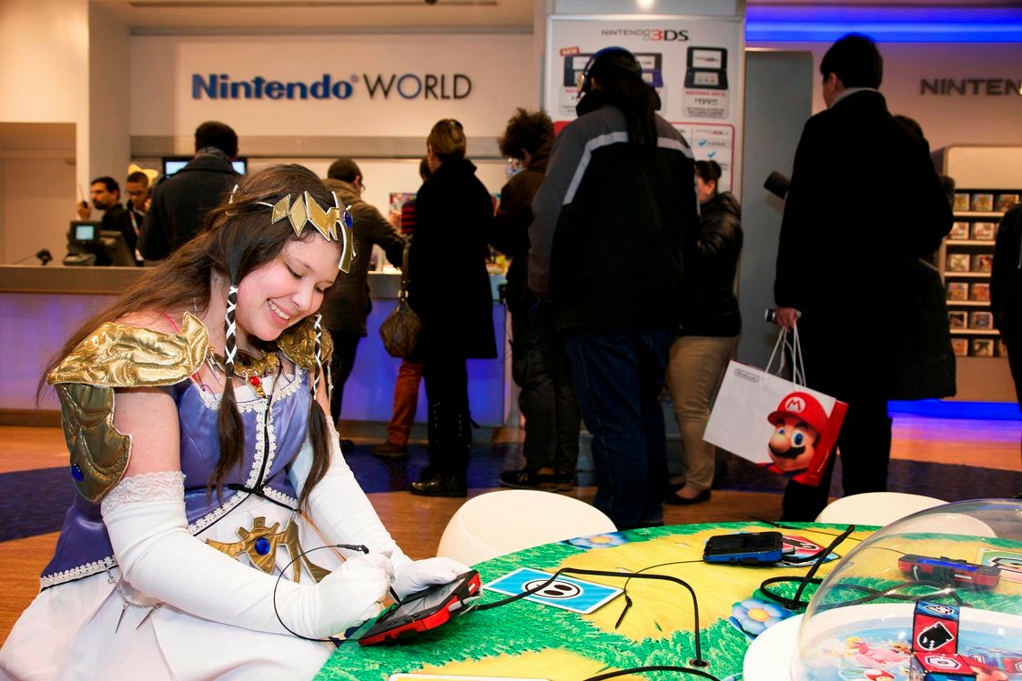 Veja imagens da festa de lançamento de Super Mario 3D World e Mario ...