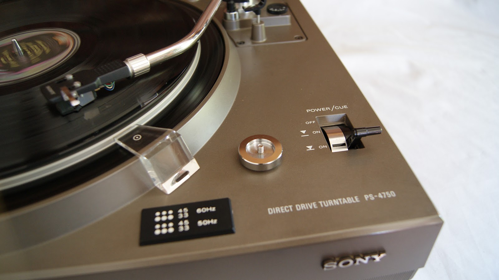 Sony PS-4750 Turntable