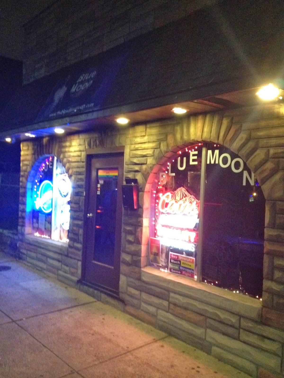 The Great Pittsburgh Pub Crawl: Blue Moon