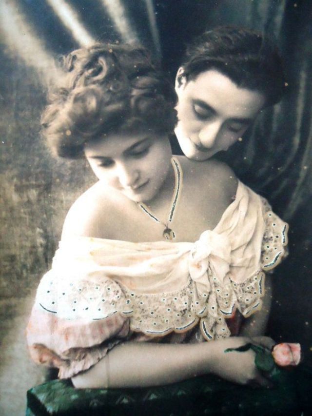 Vintage Sweet Love: 22 Cool Pics of Romantic Couples From the 1900s and ...