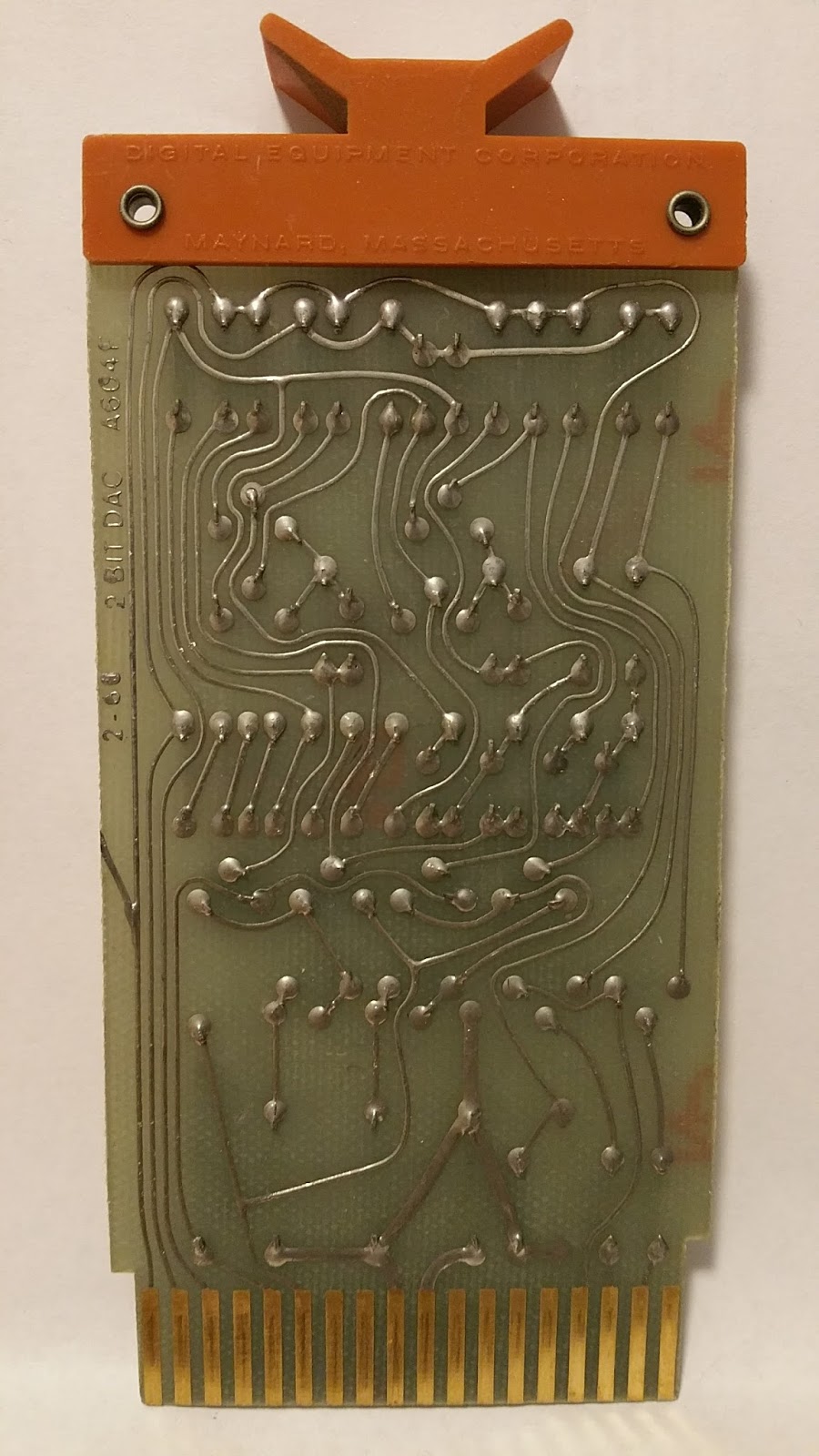 Jim's collections: A604F Flip Chip Module DEC 2 Bit D-A Converter