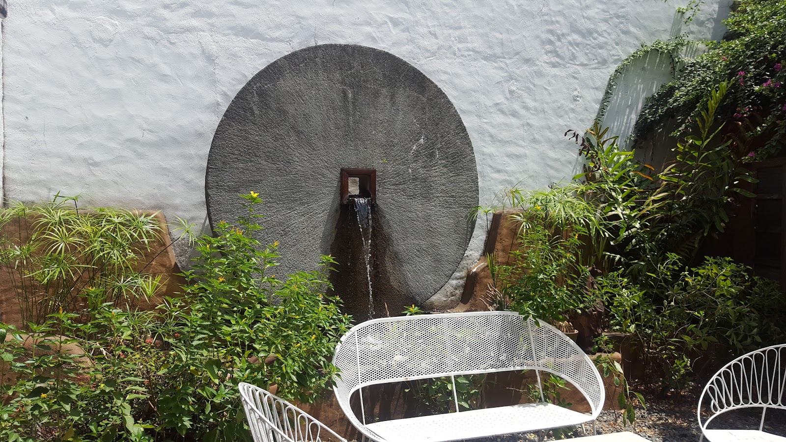 Sand Under My Feet: Pinto Cafe by Peppermill at Pinto Art Museum Antipolo