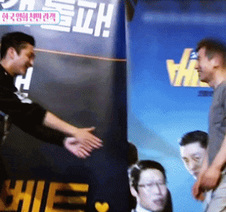 #546 How movie stars hug fans - kkuljaem