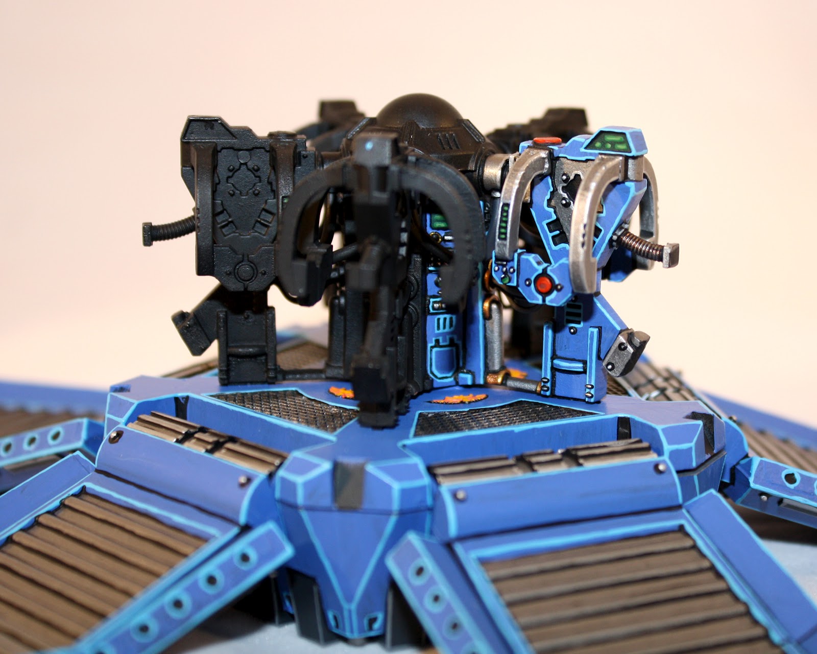 The 40k Hobbiest: Drop Pod: Monotonous Details