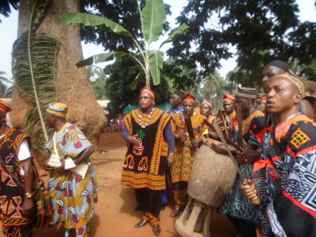 The Eye Newspaper: Fon of Nso, others Honour Fon Zofoa III at Nikai ...