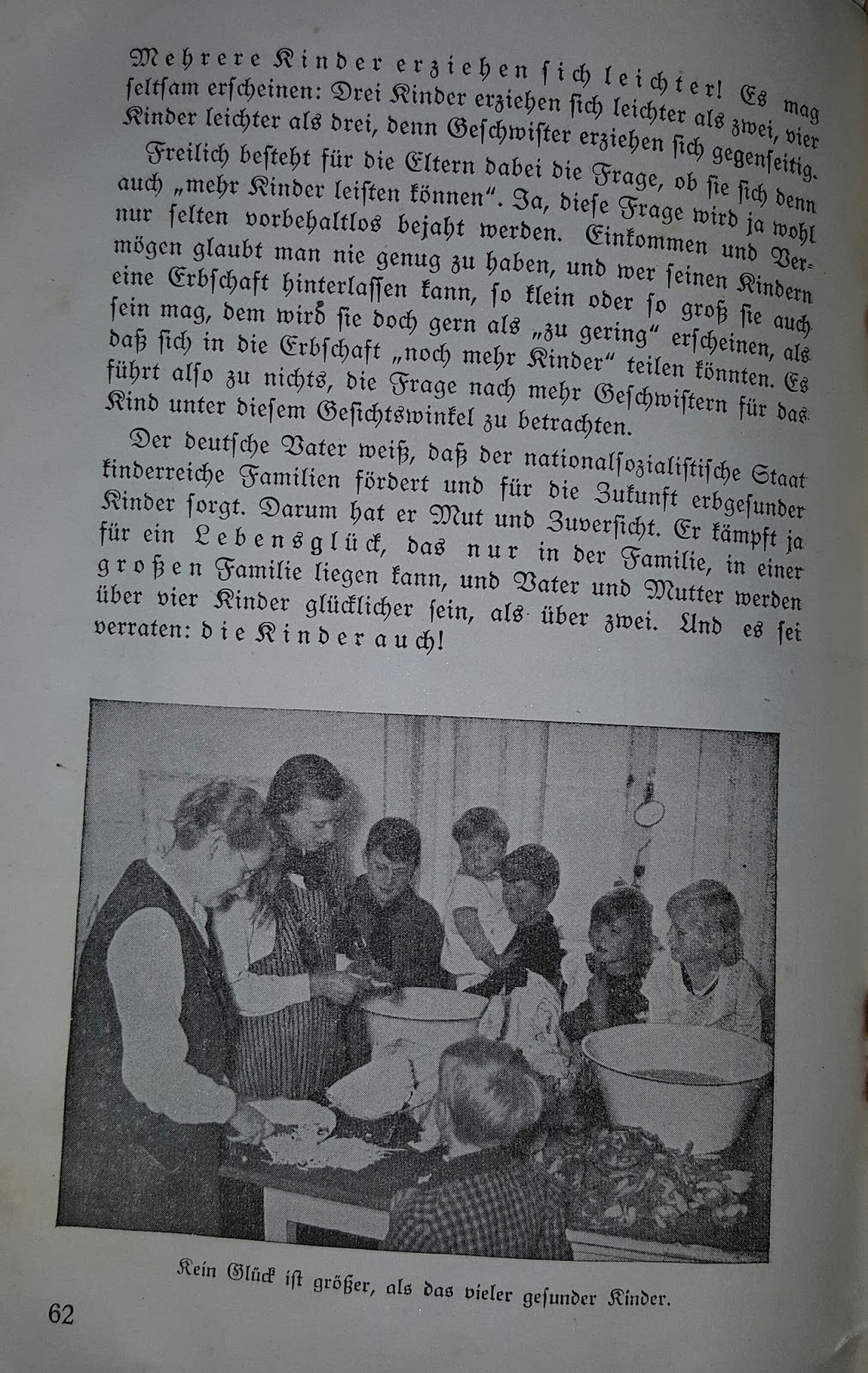 Die lästige Nachbarin: Das Buch der deutschen Mutter (Nostalgie 1941)