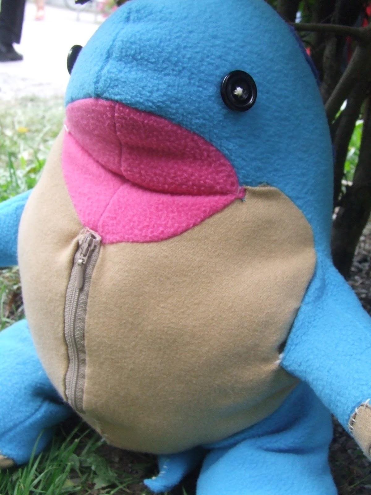Guild Wars 2- Plushie Quaggan backpack