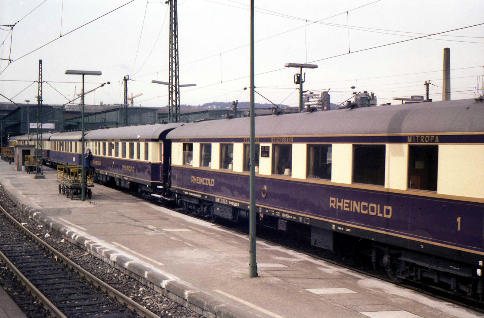 Die DB in Bildern 1966-1991: Rheingold 28, TEE Blauer Enzian, TEE Rheingold