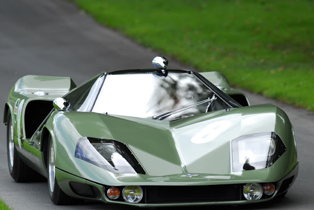 Net Cars Show: 1968 Marcos Mantis XP