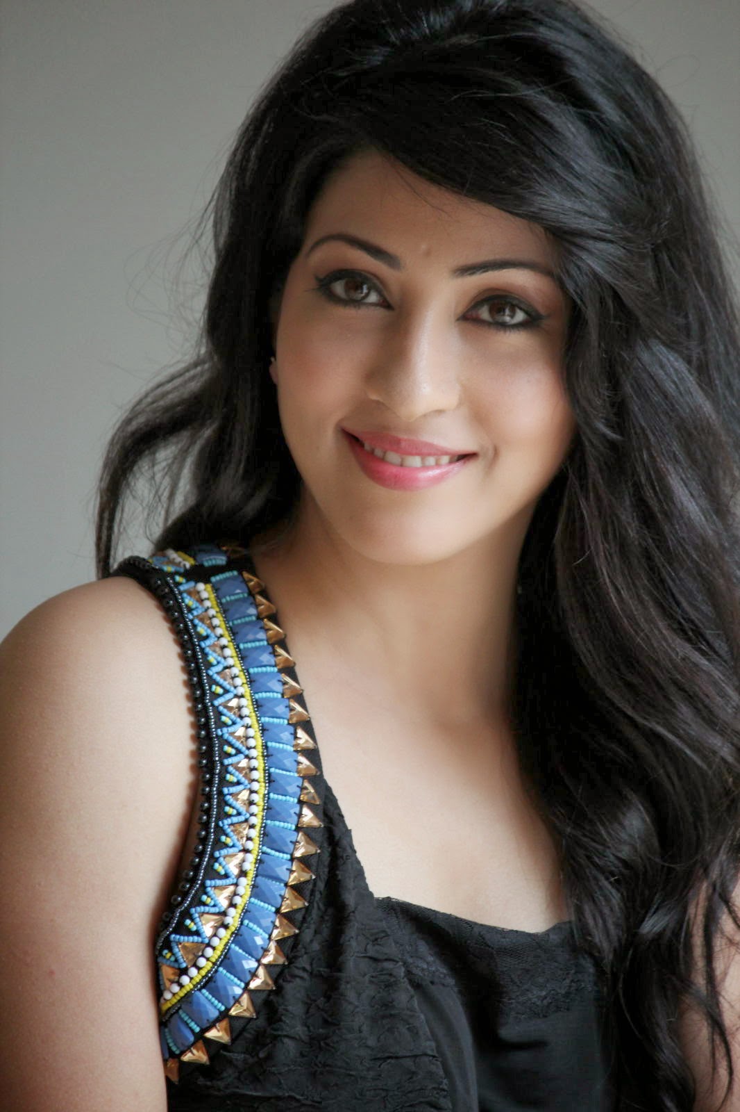 tollywoodcinemablog: Shivani New Photo Stills