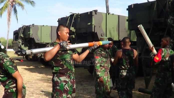 DEFENSE STUDIES: Avibras Ijinkan Pindad Merakit Roket Astros dan ...
