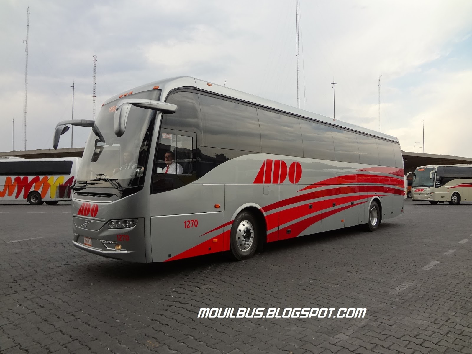 VOLVO 9700 GRAND S AUTOBUSES DE ORIENTE.