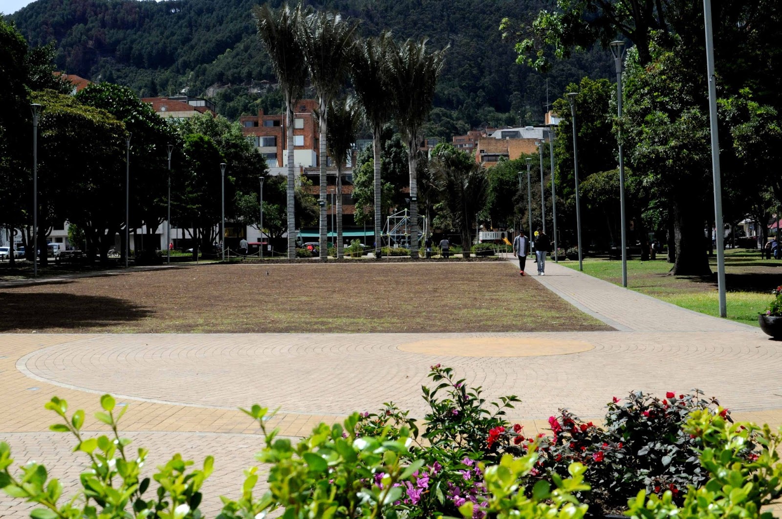 El Parque de la 93 y su biblioteca itinerante | Una antología de aventuras