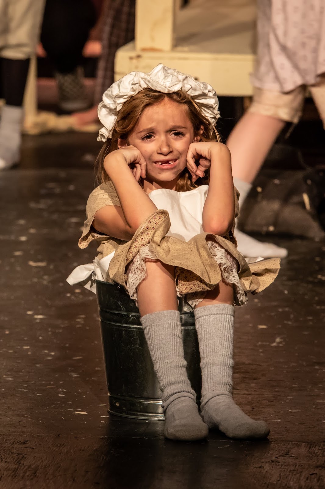 PHX Stages: photos - ANNIE - Actor's Youth Theatre