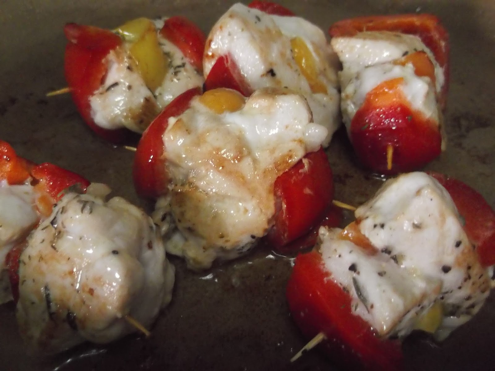 Hellena ...din bucataria mea...: Mini frigarui de pui cu cidru de mere