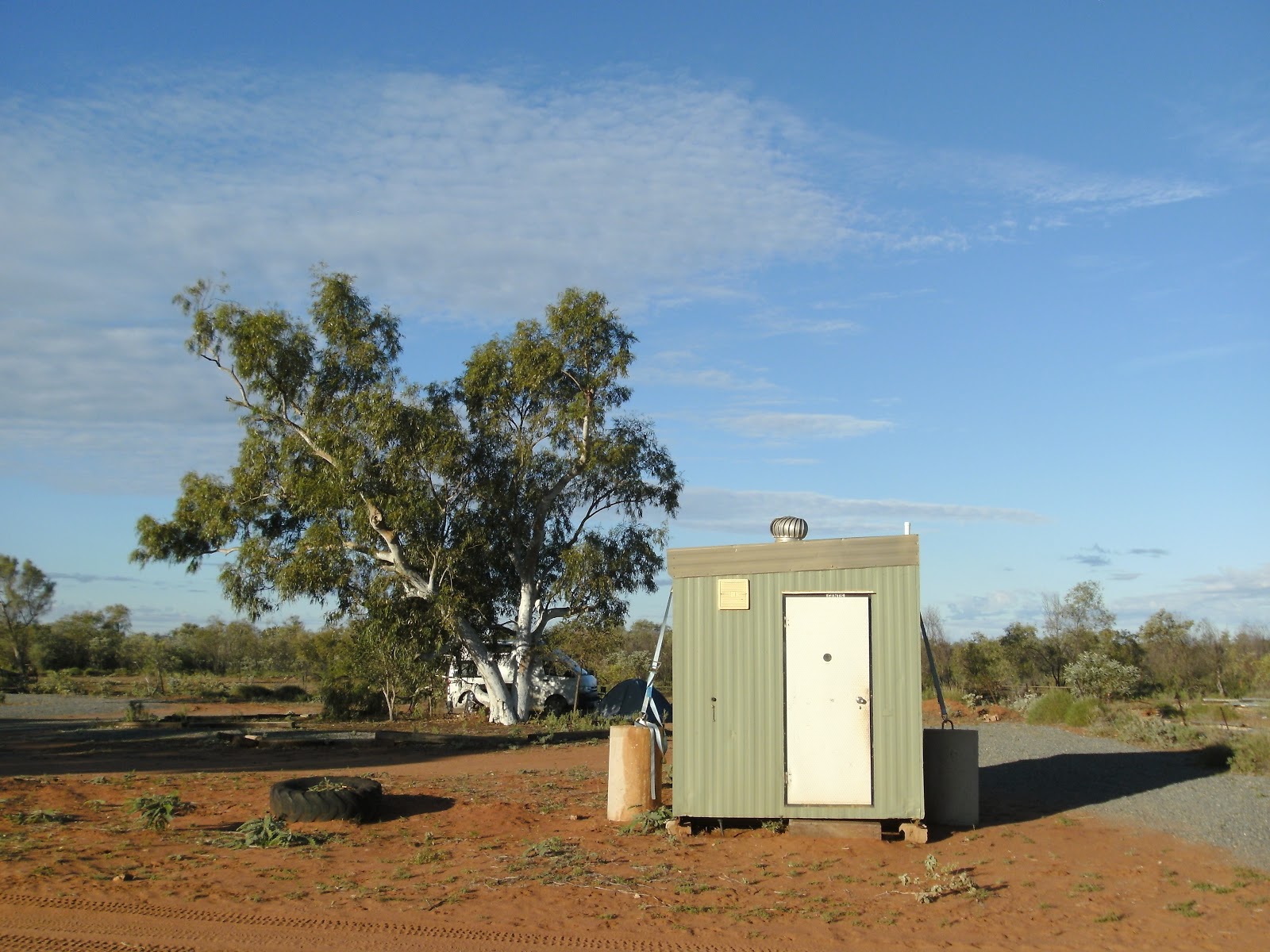 Betten On Bike: DAY 46 - 25TH MAY 2013 - PORT HEDLAND SOUTH TO INDEE ...