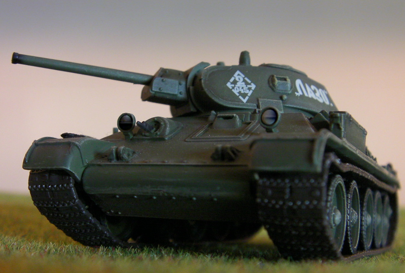 Panzer Sloped Armor: T-34 variants