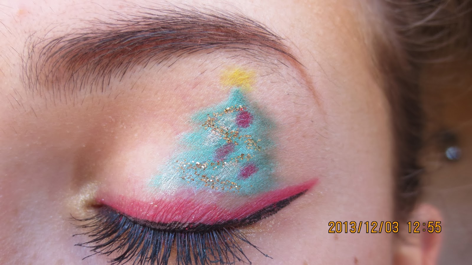 Makeup Crazy: Christmas Tree!