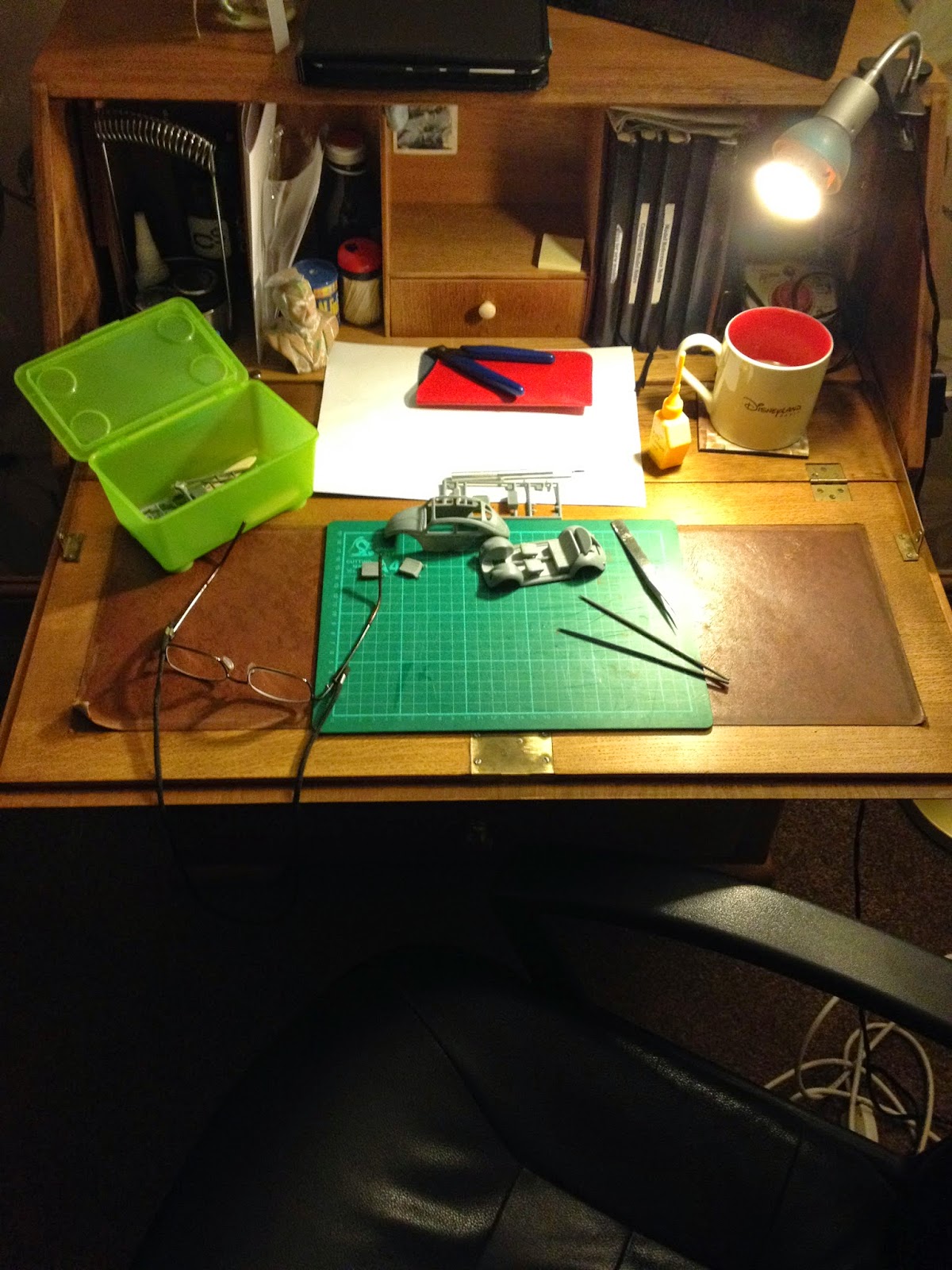 Scale Model Workbench: Restoring an old writing bureau for a new workbench