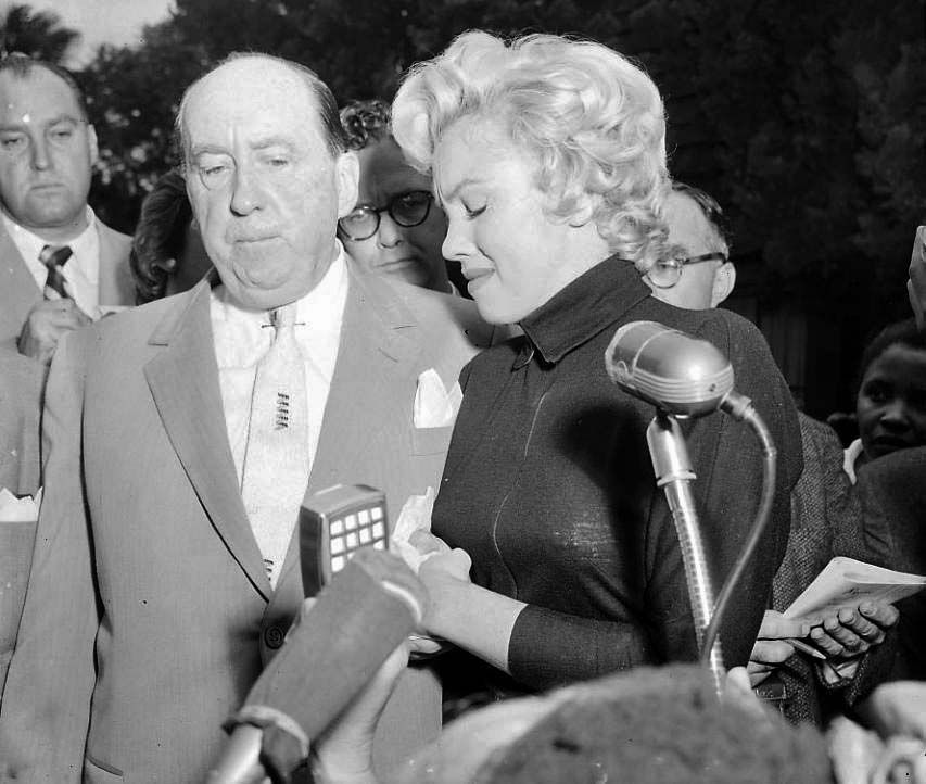 The End of the Marriage: Tearful Photos From the Day Marilyn Monroe ...