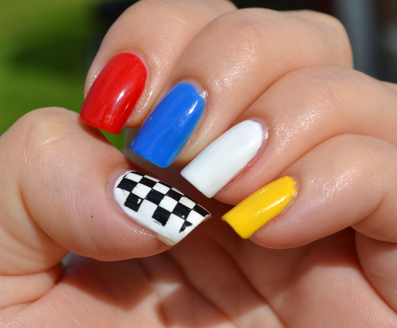 Lacky Corner: Nailart Sunday: Speedway!