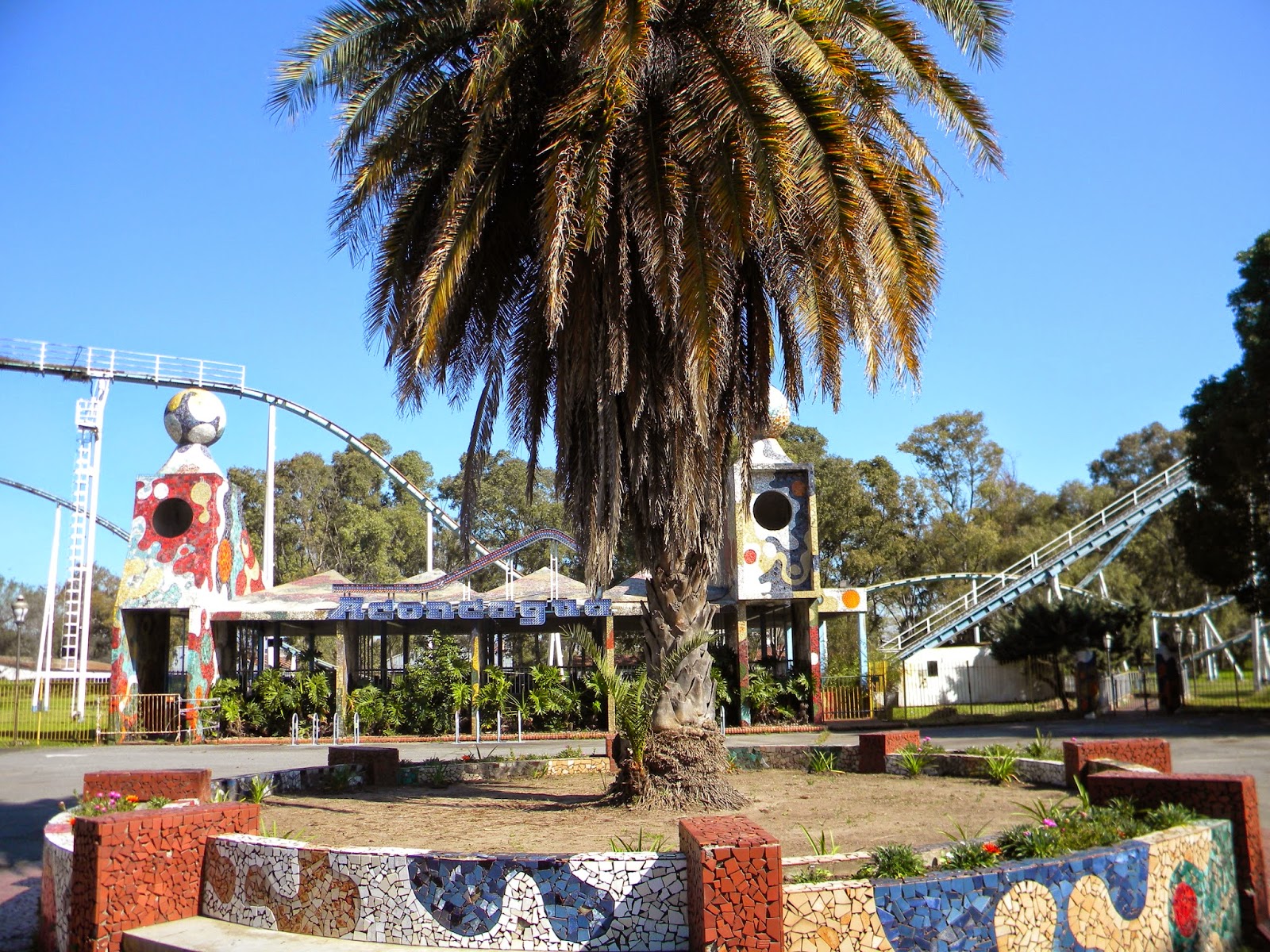 Explorador Turístico: Torre Espacial del Parque de la Ciudad