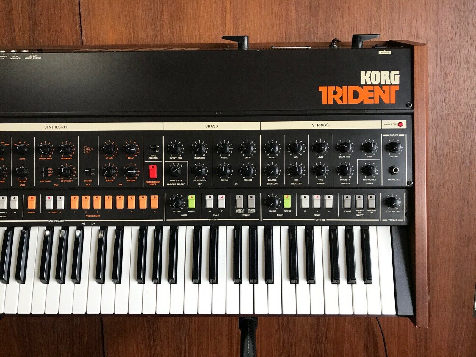 MATRIXSYNTH: KORG TRIDENT polyphonic/programmable Synthesizer