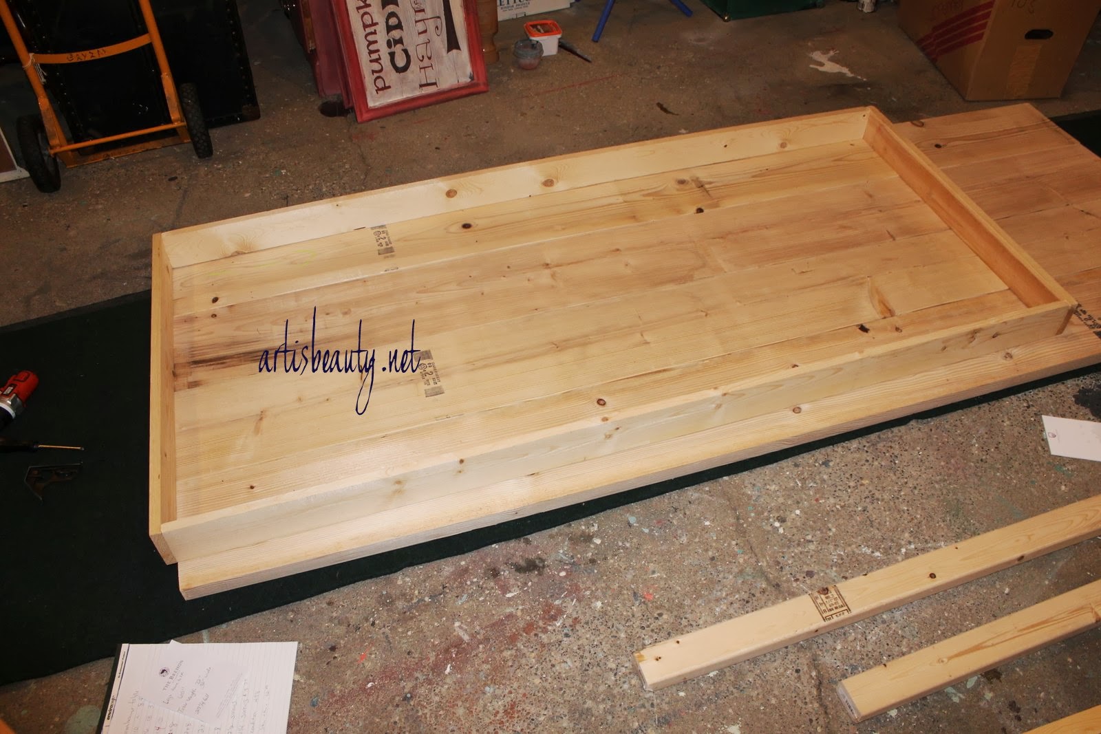 ART IS BEAUTY: How to build your own FarmHouse Table for under $100