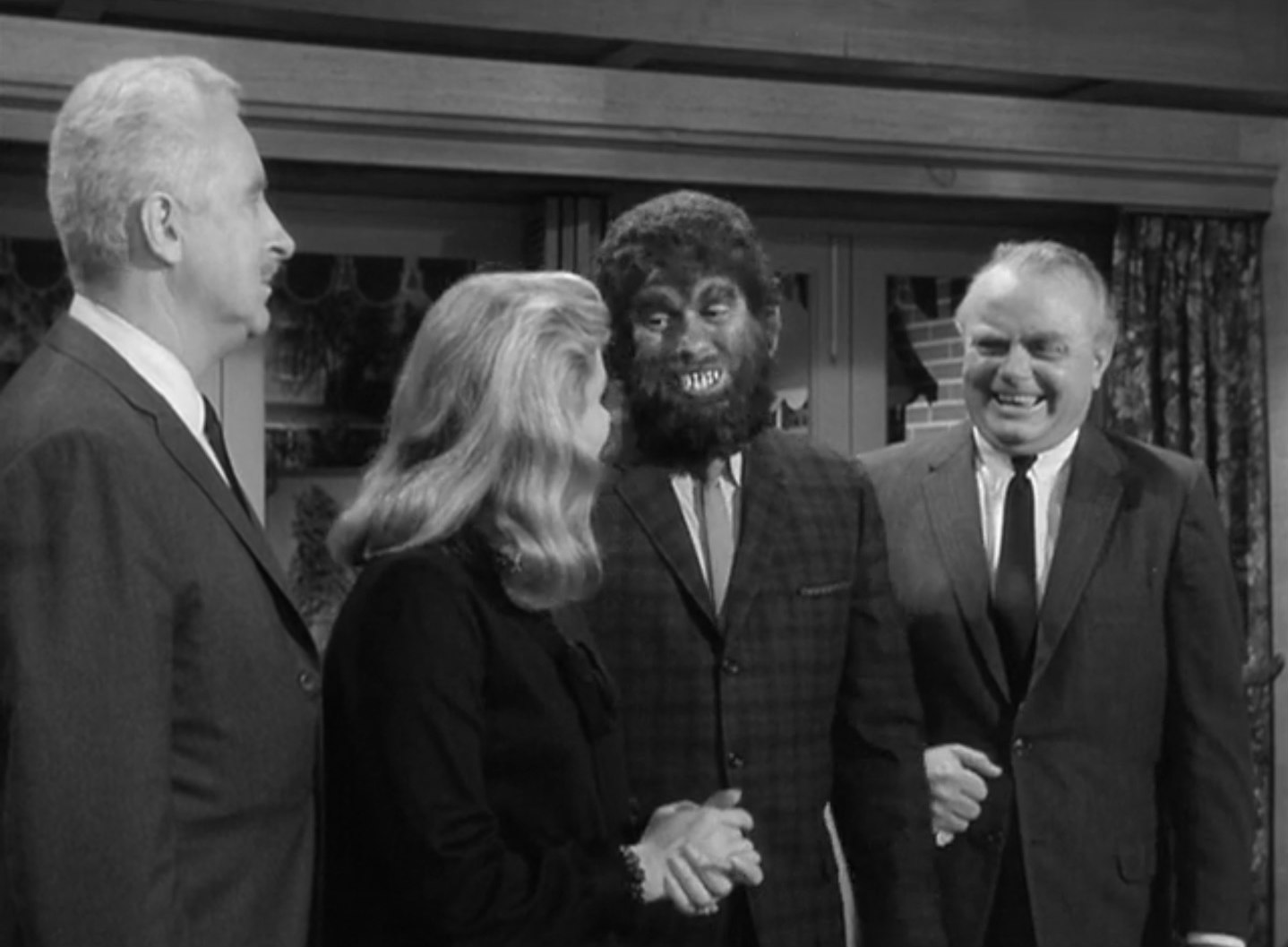 Holiday Film Reviews: Bewitched: "Trick Or Treat"