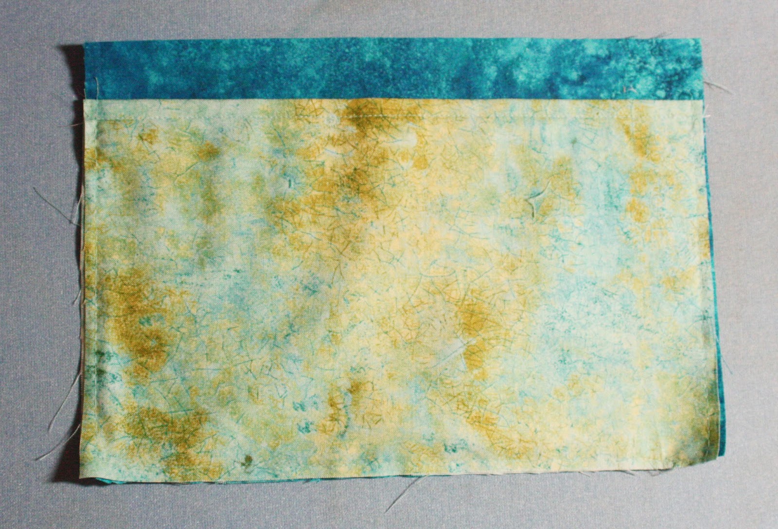 Inspired by Fabric: Zippy E-reader Bag