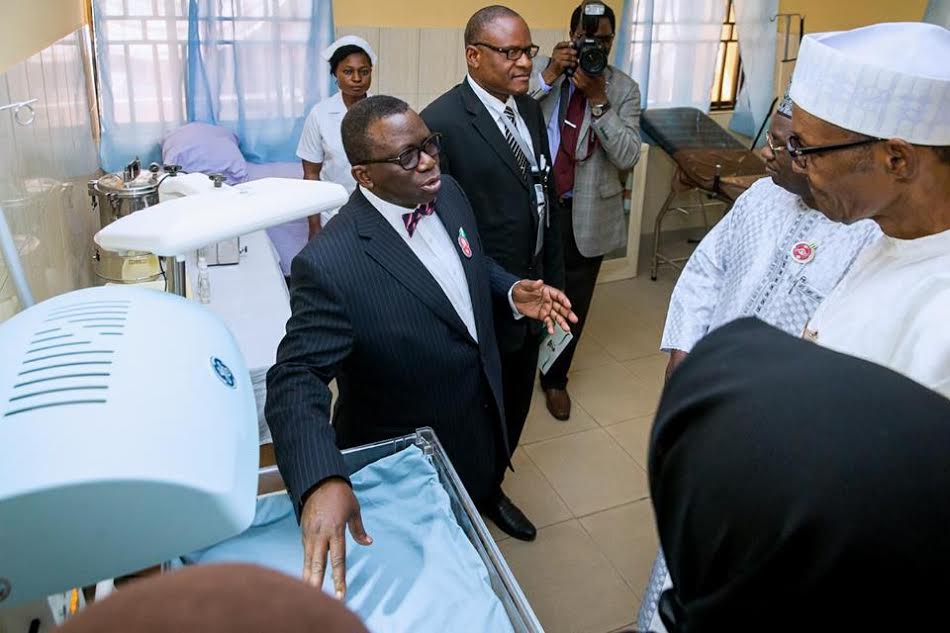 Photos: President Buhari commissions the revitalized Kuchigoro Primary ...