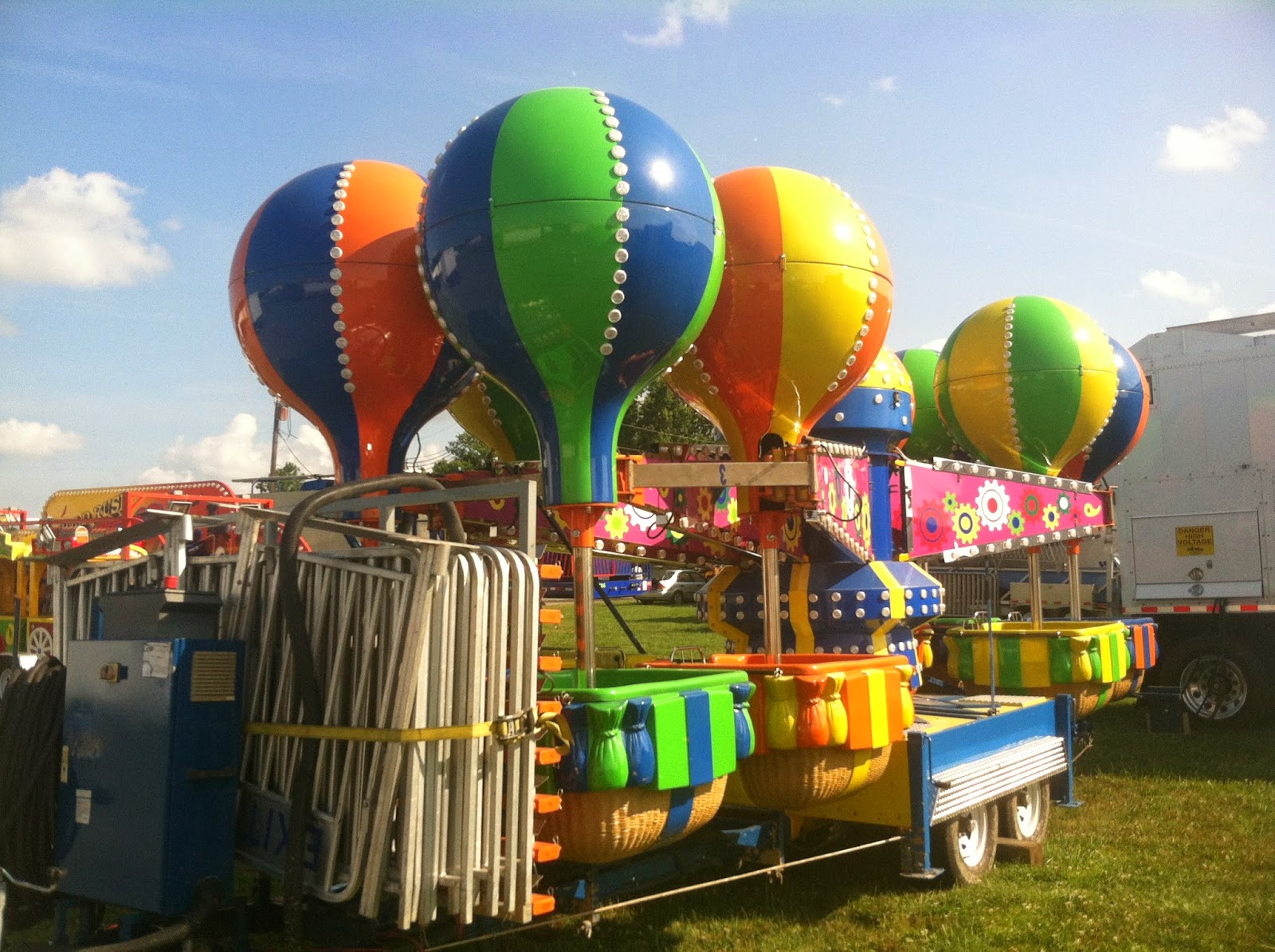 Carnival Chasing : Powers Great American Midway's 2014 Set up day 1
