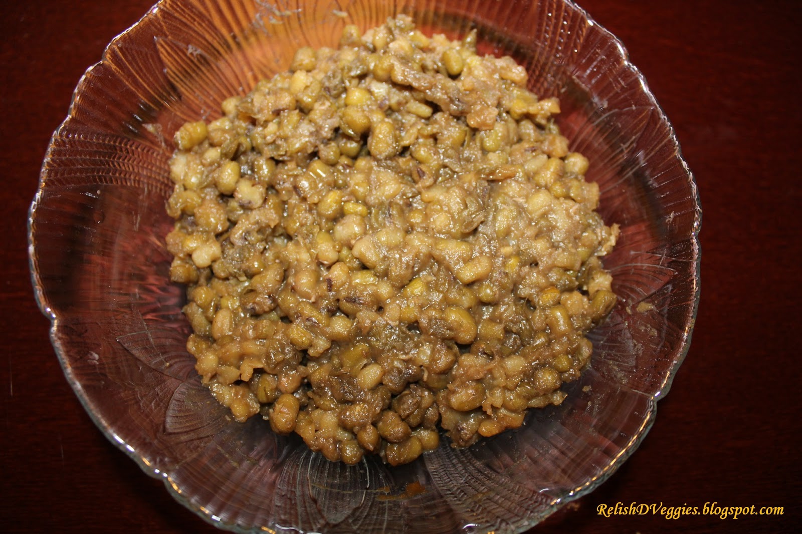 Relish the Veggies: WHOLE GREEN GRAM PAYASAM / VELLA PAYAR