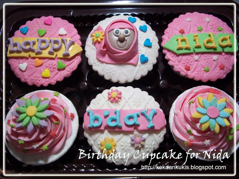 Cake dan Cookies: Nida's Cupcake