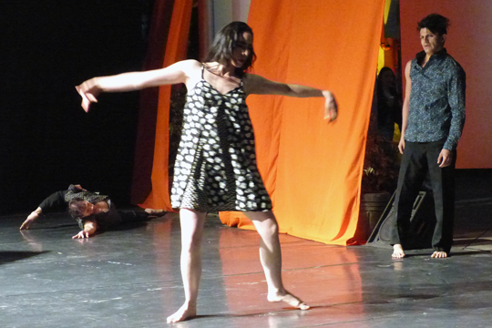 Crónica Antropológica: Cynthia Paris en dueto