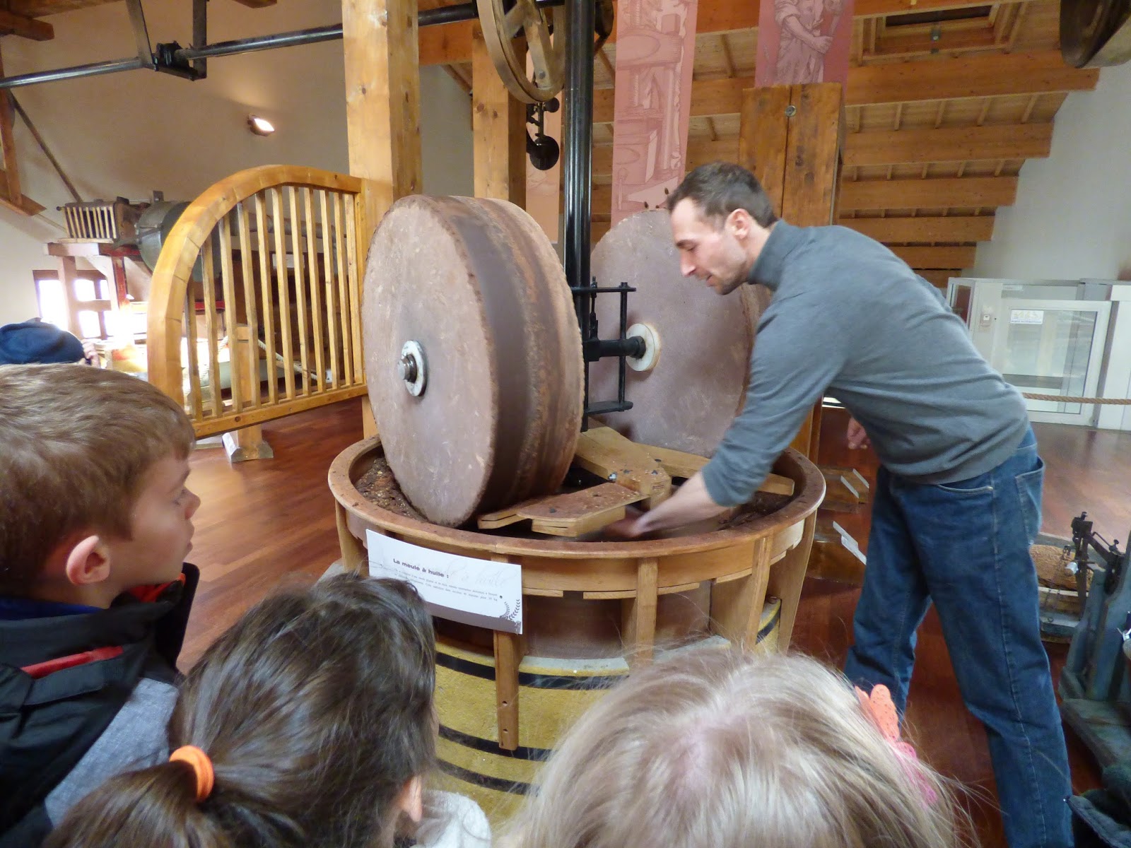éco-école de Volstroff: Du blé à moudre au moulin...