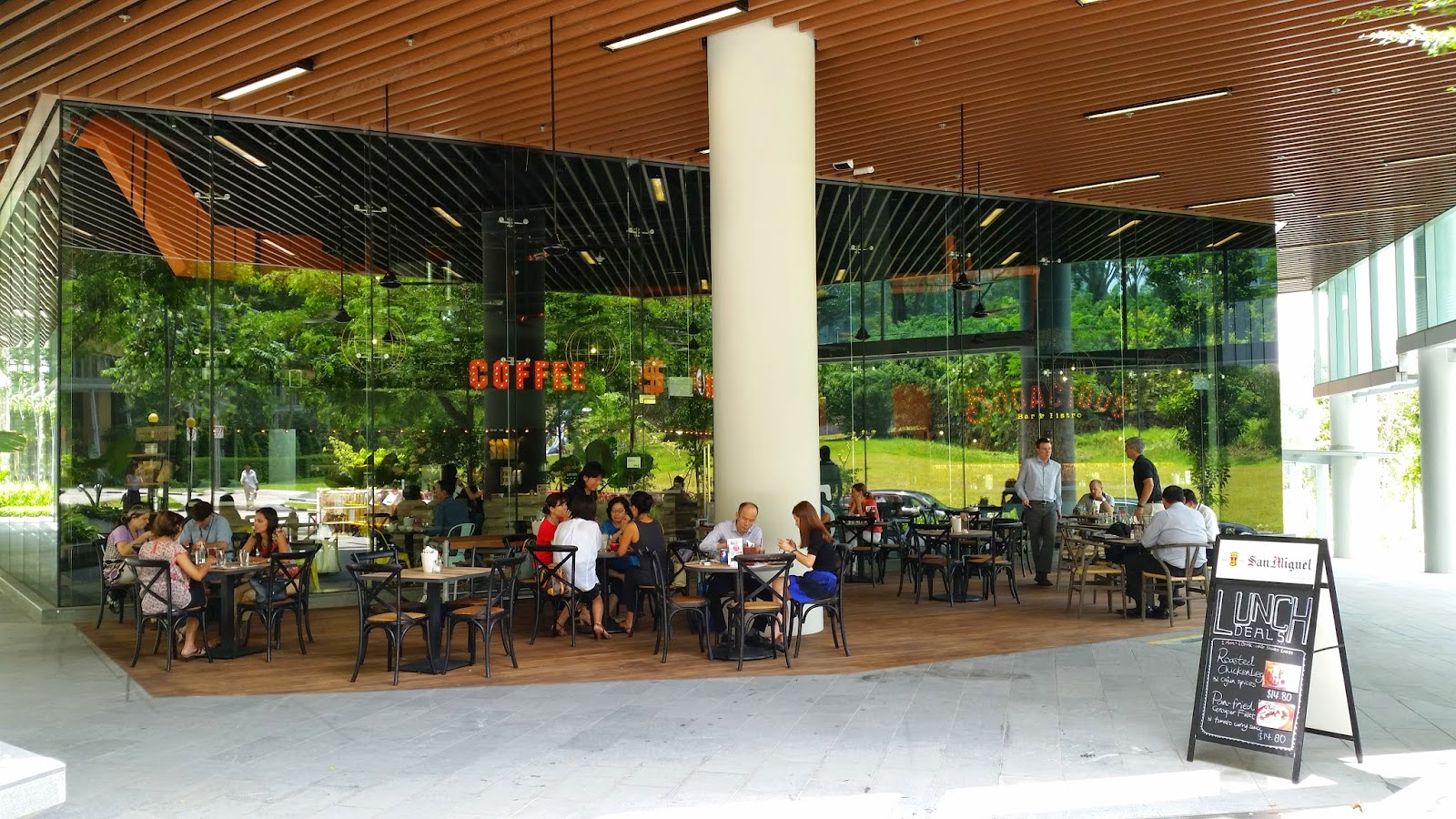 Food Review: Bodacious Bar and Bistro