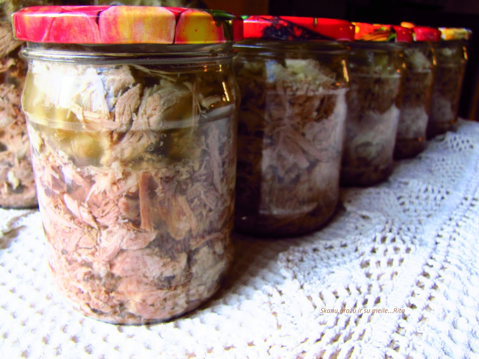 Ritos receptai : Naminiai mėsos konservai ( liaudiškai ''tušonkė'' )