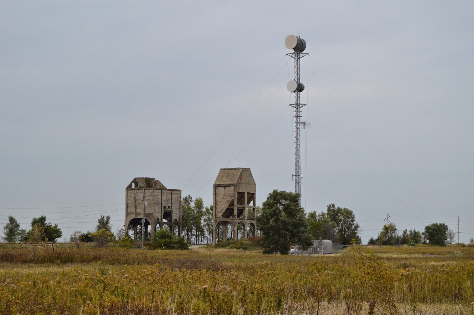 Towns and Nature: Gilman, IL: Coaling Tower
