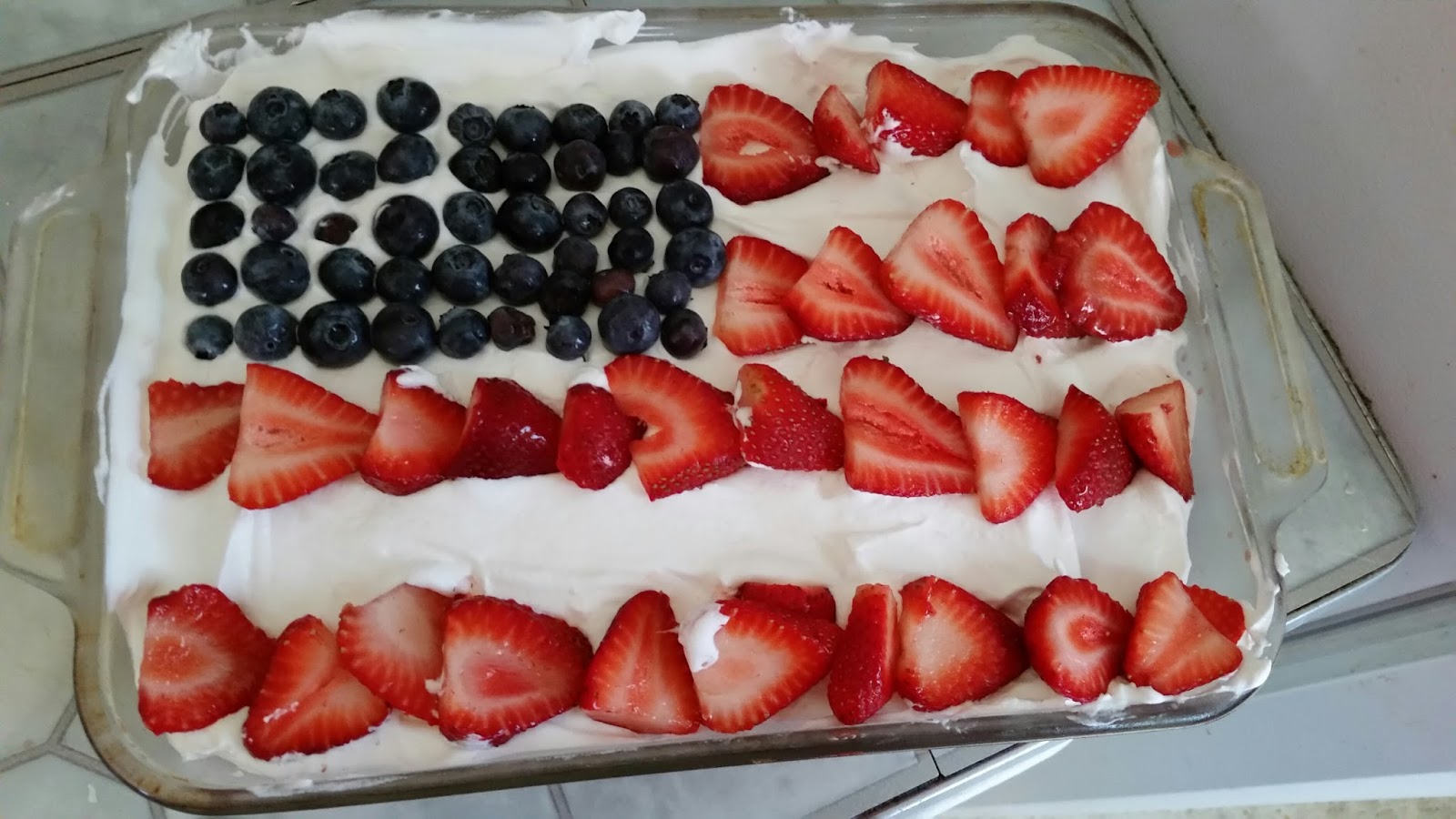 Trebs in the Kitchen: Jello Flag Cake... American Artficially Sweetened ...