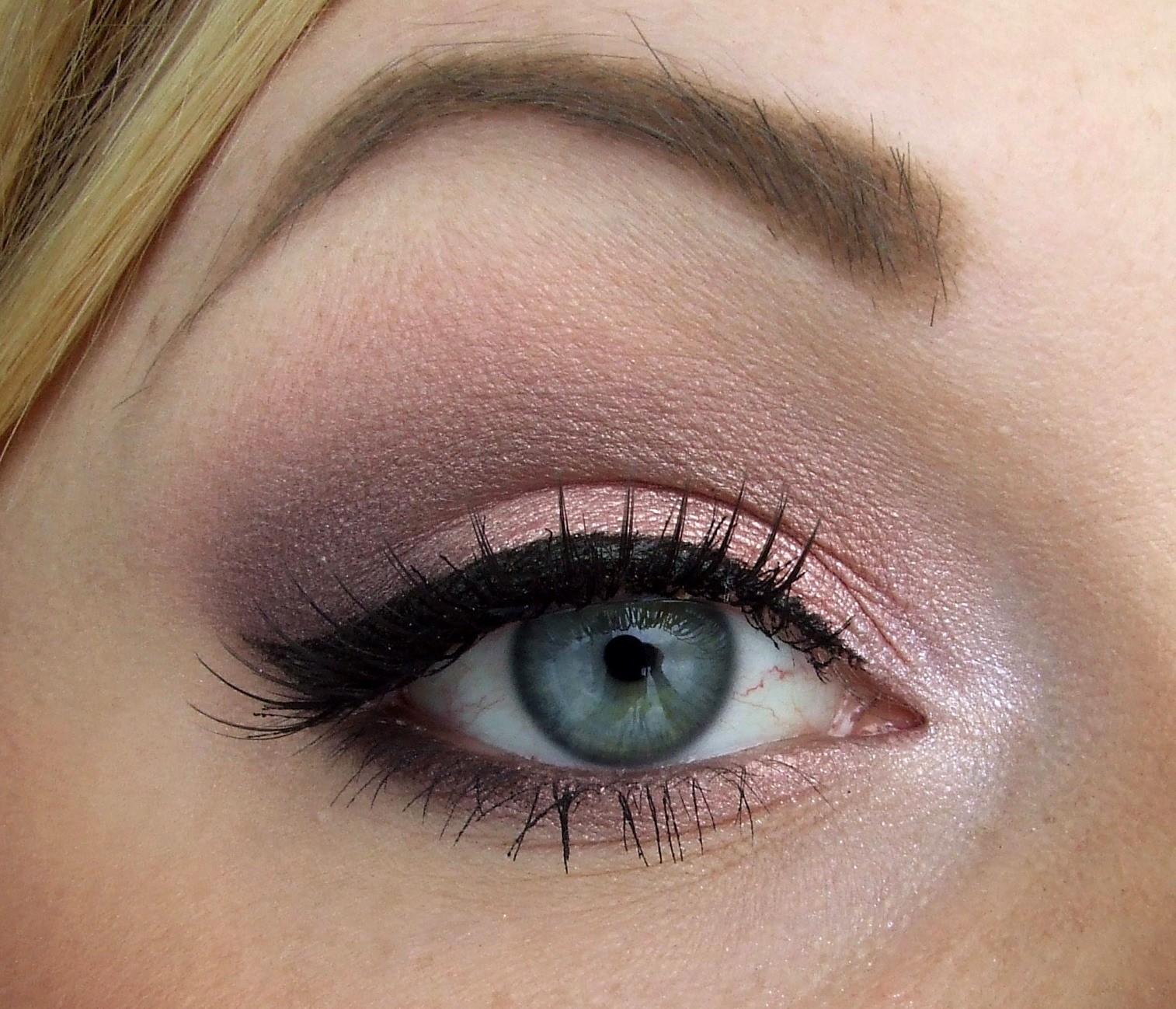 Katie Beauty: Smink: Pink and purple