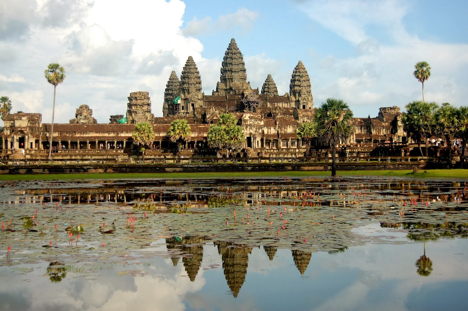 Pasajes de la Historia XXV: El Imperio Jemer y su gran capital Angkor.