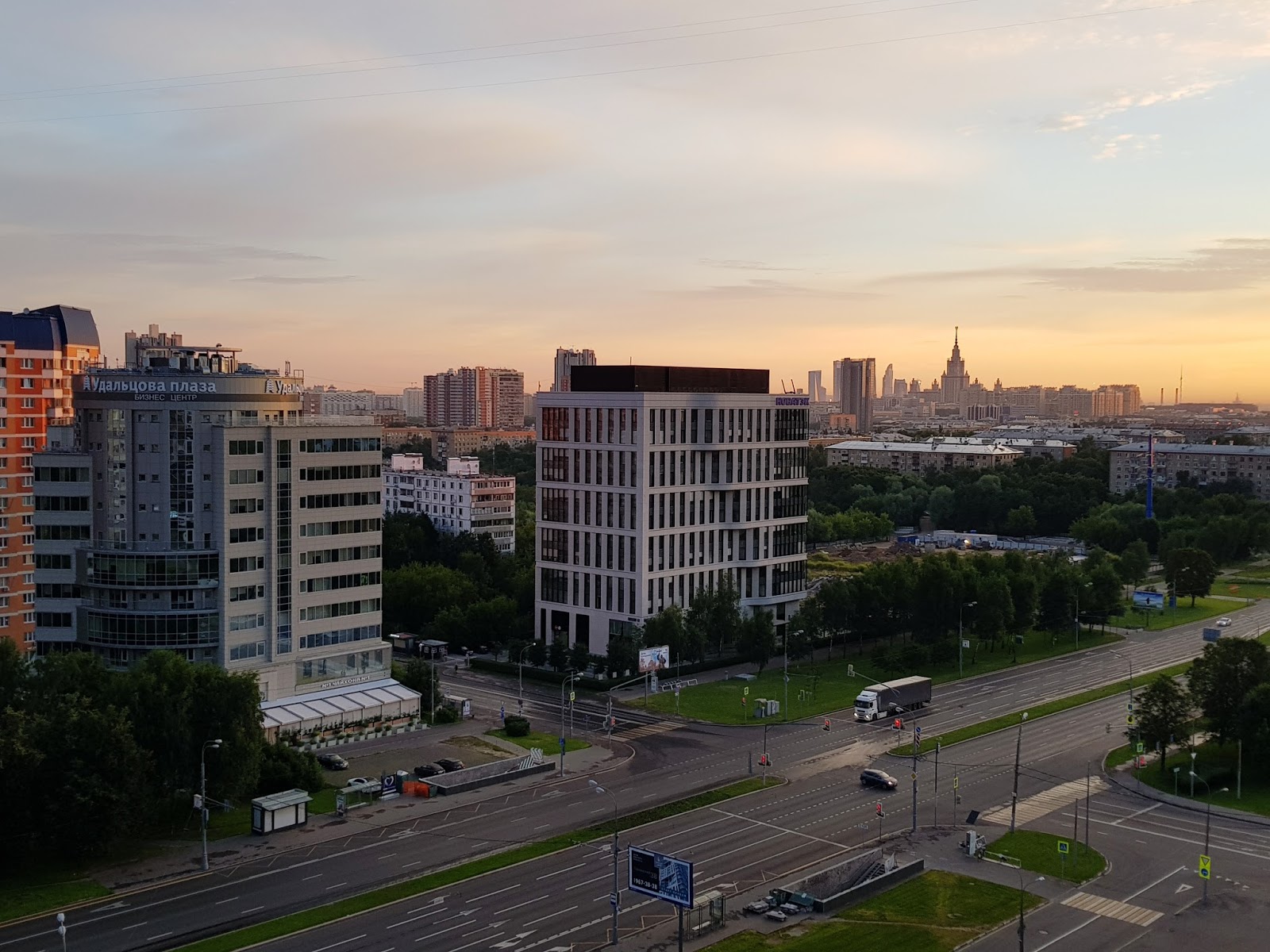 Moscow Sunrise Sky | Allanstey