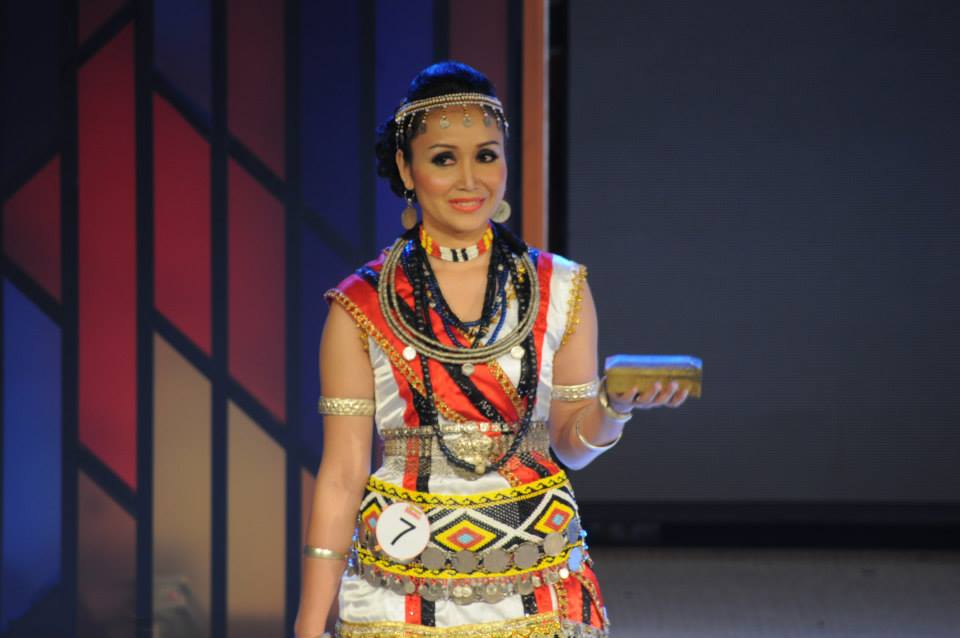 Anak Dayak Sebuyau Lundu: Persalinan Etnik Salako