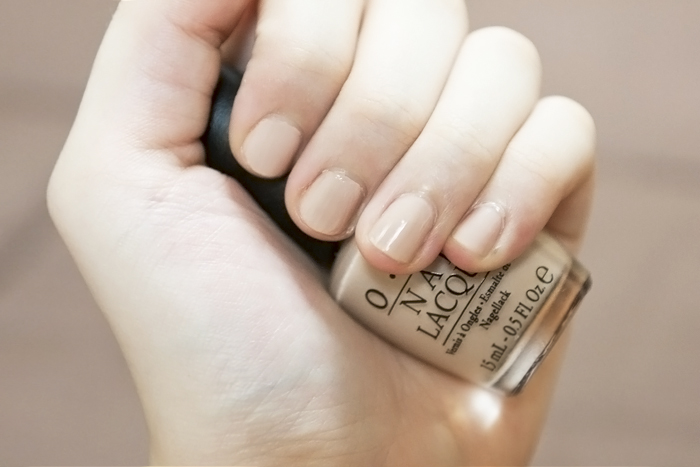 The Prioress Makeup: Nails of the Day: OPI Samoan Sand
