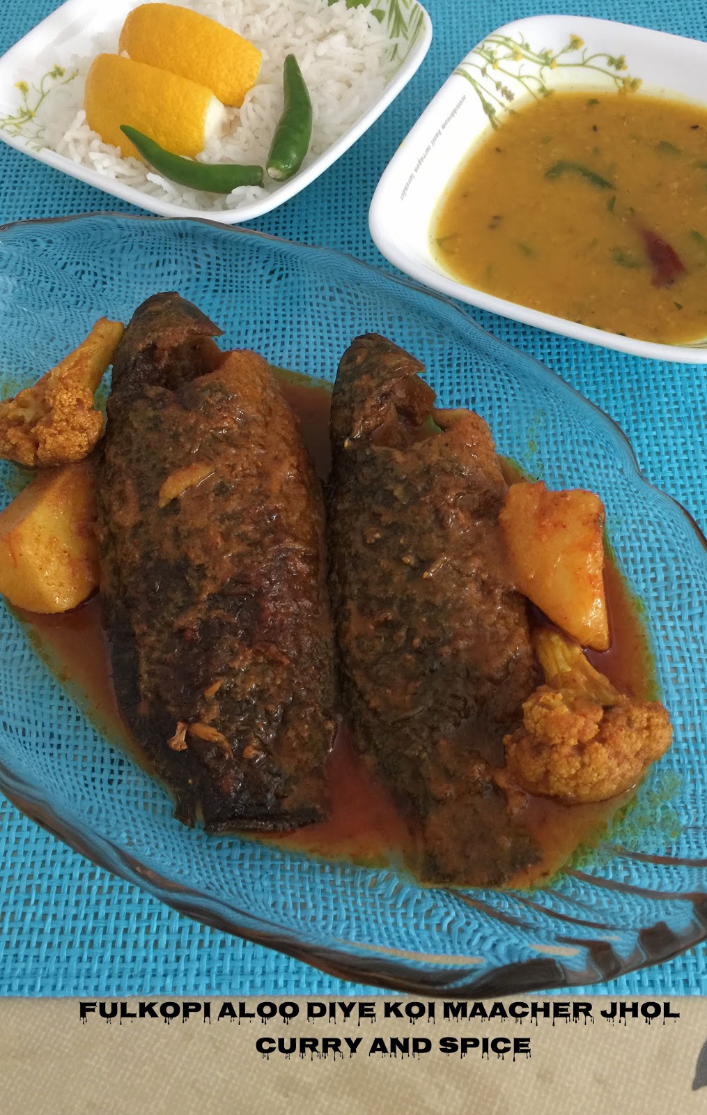 CURRY AND SPICE: FULKOPI ALOO DIYE KOI MAACHER JHOL