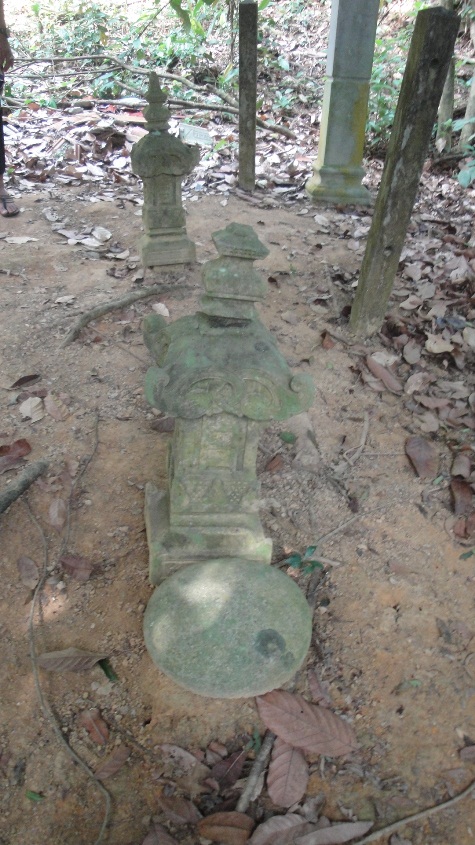 SENI LAMA MELAYU (MALAY OLDEN ART): Makam (Tomb of) Bendahara Tun Isap ...